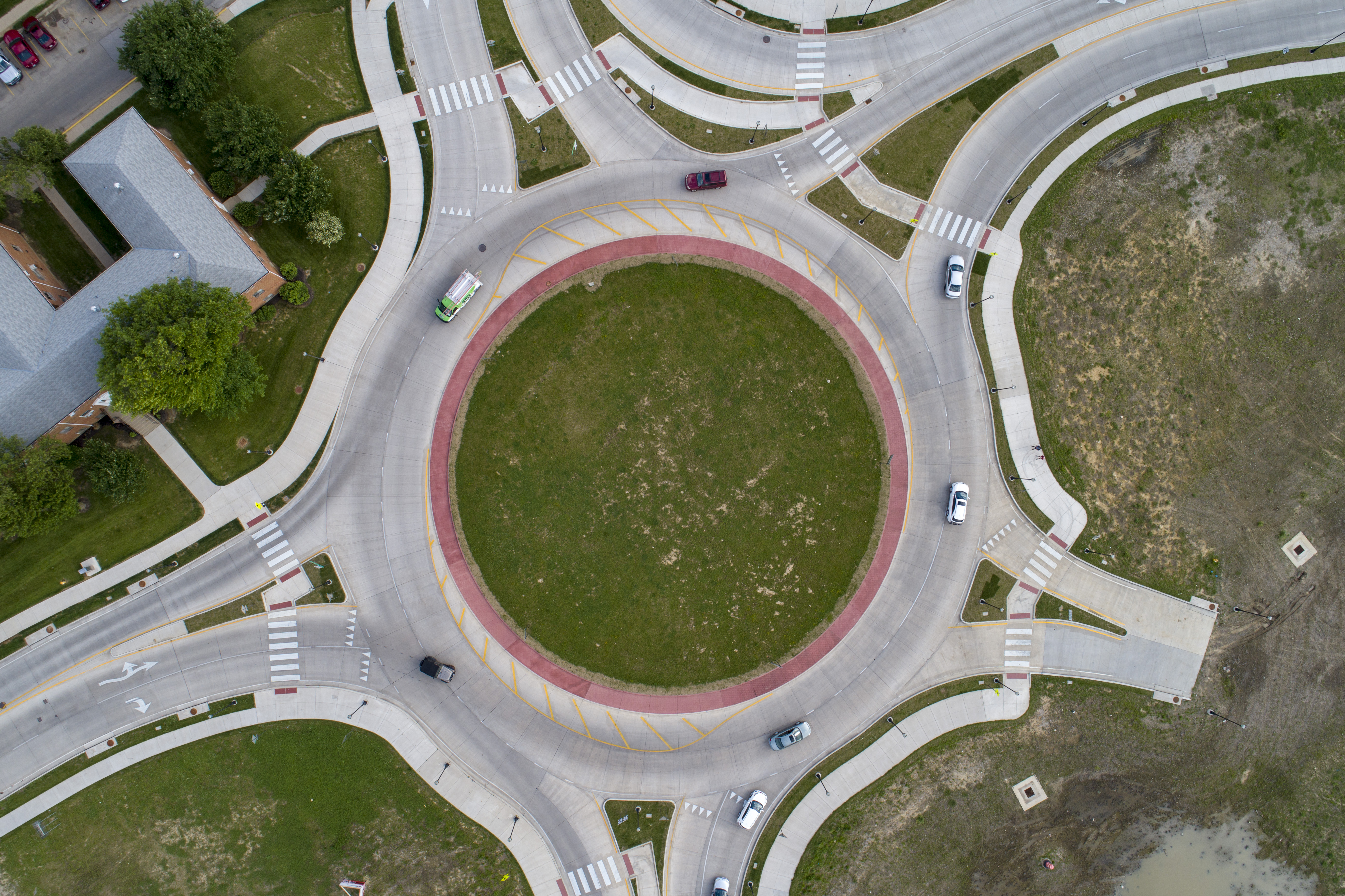 Roundabouts | KYTC SAFERoad Solutions